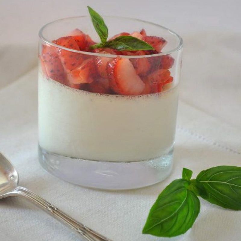 Strawberry Panna Cotta recipe – Strawberry and Basil Panna Cotta – Pana ...