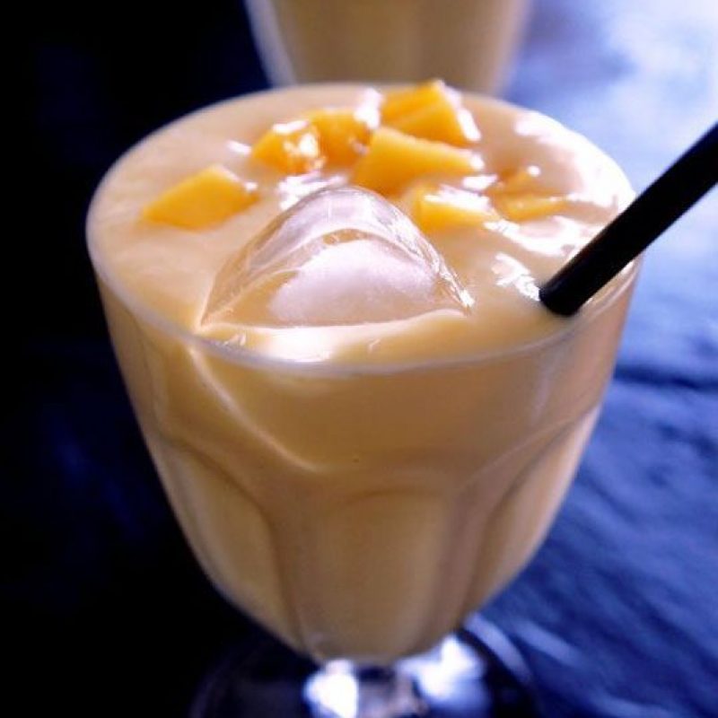 Mango & Ginger Yogurt Smoothie — Eatwell101