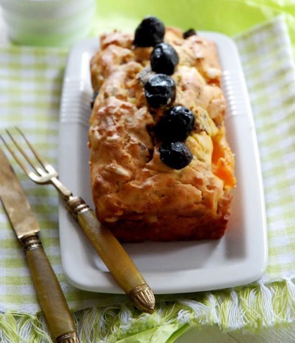 Recipe: Melon Bread with Ham, Ricotta & Black Olives — Eatwell101