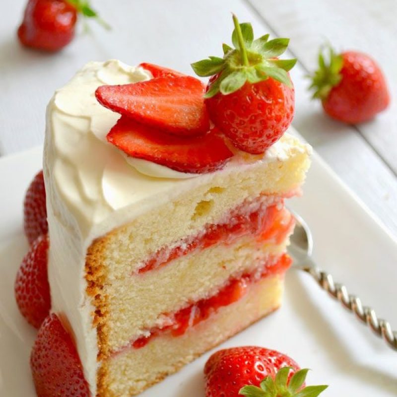Strawberry Layer Cake Recipe — Eatwell101