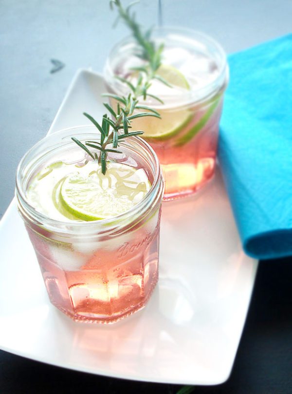 Pomegranate Lemonade Spritzer Recipe — Eatwell101