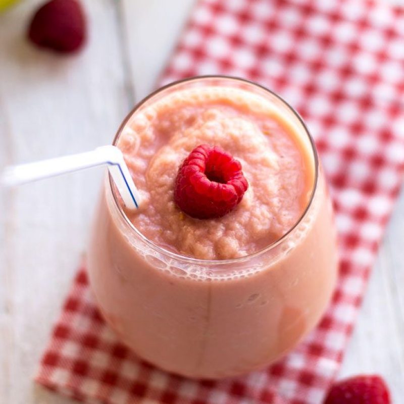 Apple-Raspberry Smoothie Recipe — Eatwell101
