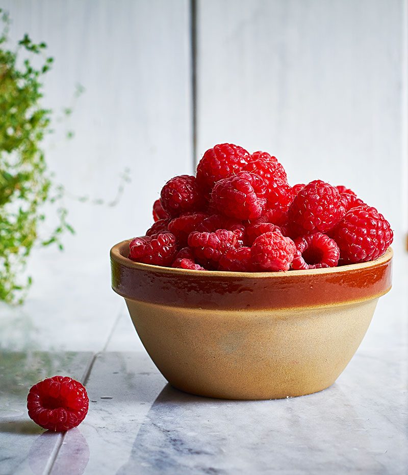 The Trick to Keep Your Summer Berries Fresh Even Longer — Eatwell101 The Trick to Keep Your Summer Berries Fresh Even Longer — Eatwell101