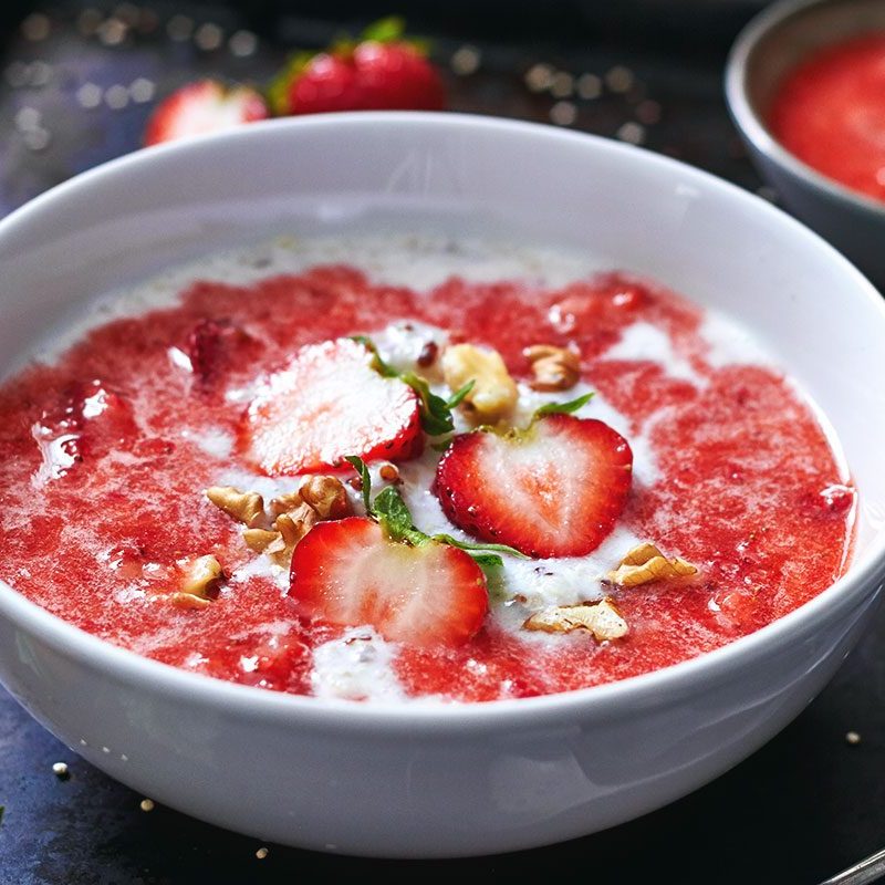 Strawberry Quinoa Smoothie Bowl Recipe — Eatwell101