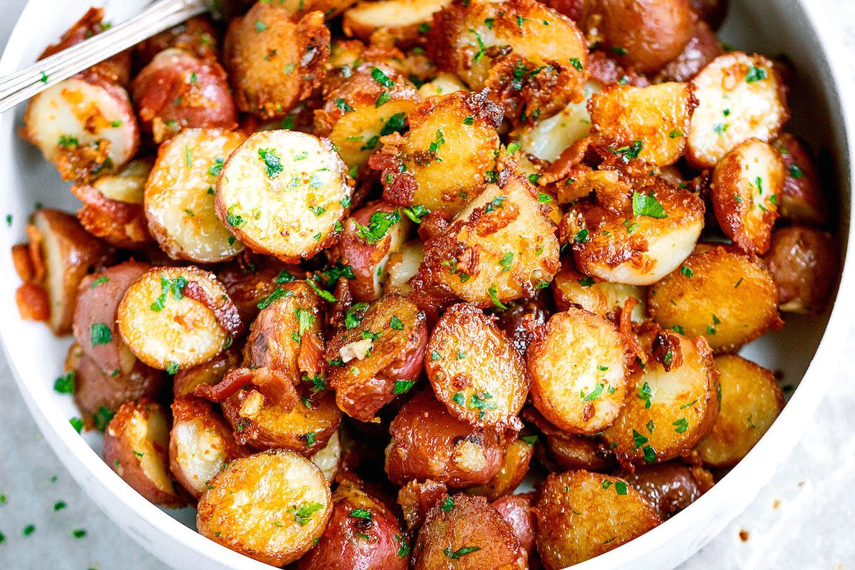 Roasted Garlic Butter Parmesan Potatoes Recipe Eatwell101 Roasted Garlic Butter Parmesan Potatoes Recipe Eatwell101