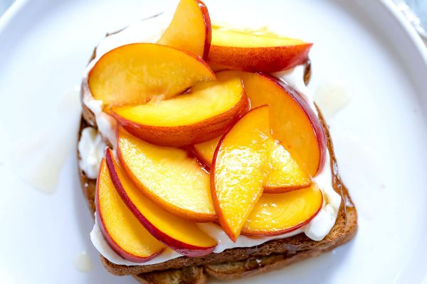 Peach Toasts Recipe with Honey and Cream Cheese – Breakfast Toasts ...