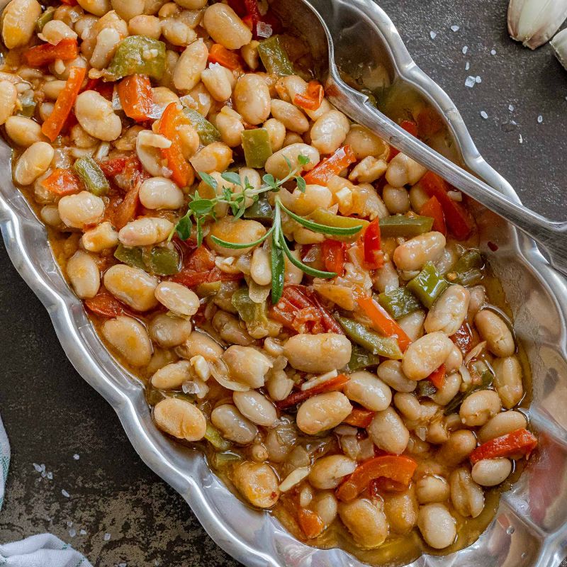 Easy White Beans Recipe – Skillet White Beans Recipe — Eatwell101